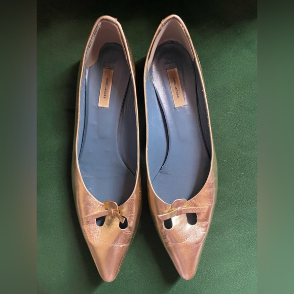 Marc Jacobs | Shoes | Marc Jacobs Gold Pointed Flats | Poshmark